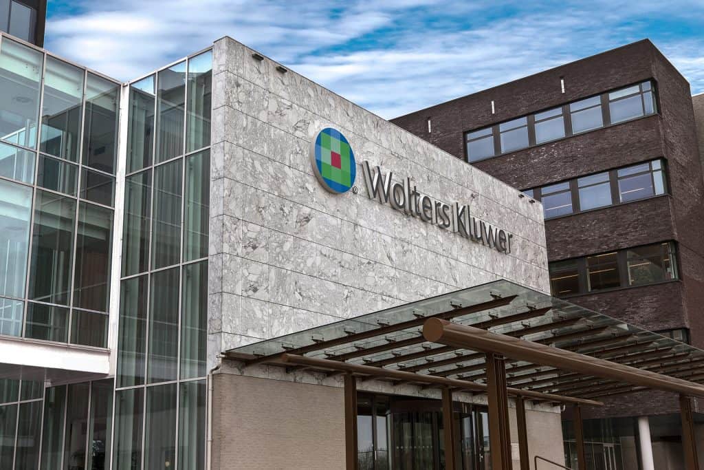 Wolters Kluwer ziet omzet aantrekken